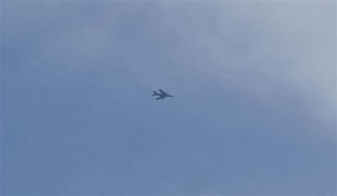 ဖရူဆိုမြို့ပြင်ကို လေတပ် ဗုံးကြဲ၊ ဒေသခံ ၁ ဦးသေပြီး ကလေး ၂ ဦး ဒဏ်ရာရ Myanmar Now