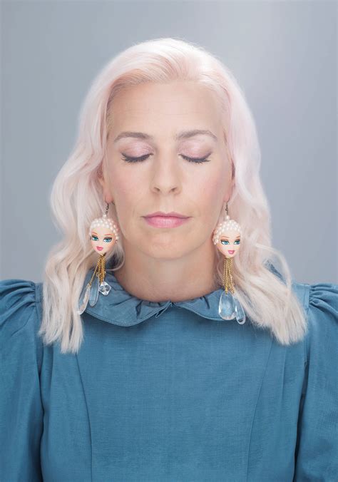 Sara Pascoe — Pål Hansen