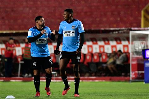 Ponte Preta Jeh Inicia Temporada Com Gols E Nova Postura é Elogiada