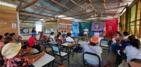 Mujeres indígenas en defensa y recuperación de sus territorios de la