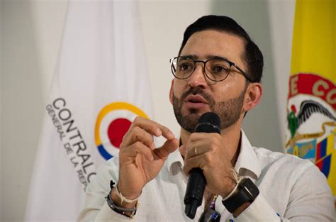 Sacudón En La Contraloría Salieron Seis Altos Funcionarios Cambio