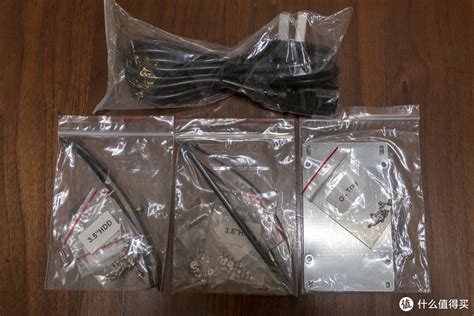 靠谱的8盘位热插拔机箱U NAS 万由 NSC 810A 机箱开箱 机箱 什么值得买