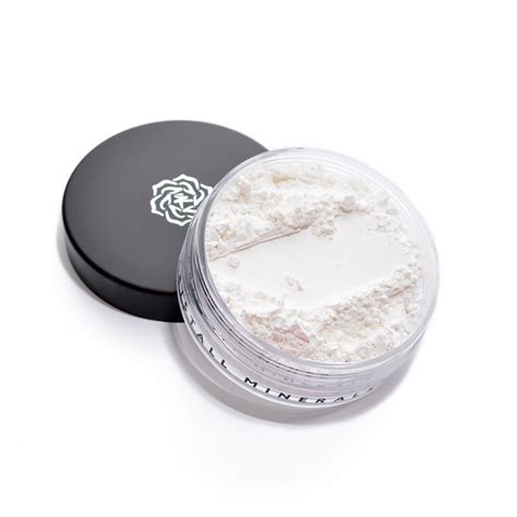 Минеральная база под макияж KM cosmetics Матирующая | отзывы
