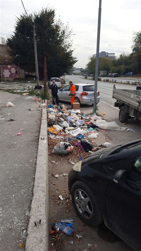 ЈП КОМУНАЛНА ХИГИЕНА СКОПЈЕ ПОДИГНА 300 КУБНИ МЕТРИ ОТПАД ОД ДИВИ ДЕПОНИИ ВО ТЕКОТ НА МИНАТАТА