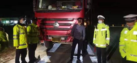 【百日攻坚会战】大货车严重超载132，吴忠交警凌晨查处！澎湃号·政务澎湃新闻 The Paper