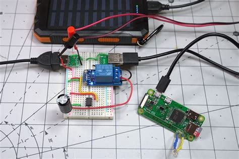 solar powered raspberry pi with attiny85 microcontroller