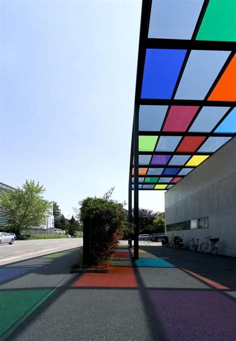 Oszo 44 The Chromatic Circle Of Johannes Itten Vanceva Courtyard Design Glass Roof