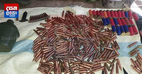 නිවසකින් යුද උපකරණ හා පතොරම් තොගයක් සොයා ගැනේ Dasatha Lanka News