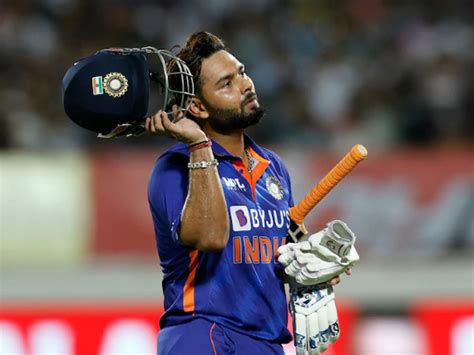 Cricketer Rishabh Pant Suffers Injuries After Car Accident The Patriot