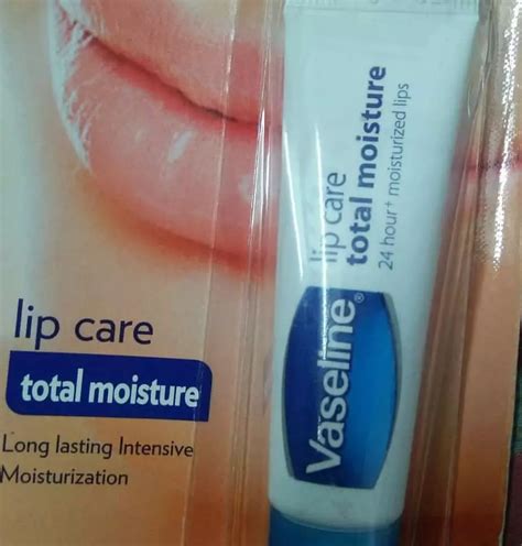 Vaseline Lip Care Total Moisture Reviews Price Benefits How To Use It
