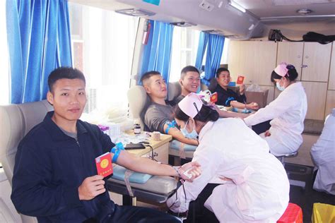 市中心血站血液库存告急 部队官兵挽袖救急韶关发布
