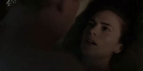 Hayley Atwell Nuda ~30 Anni In Black Mirror
