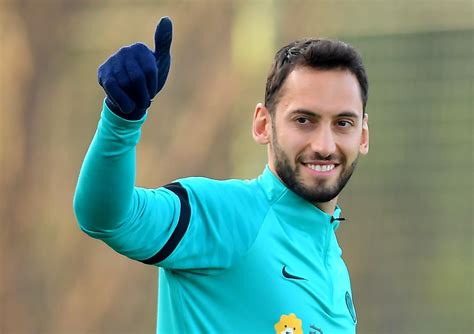 Calhanoglu “preferisco Stare Zitto Ma Li Abbiamo Mangiati”