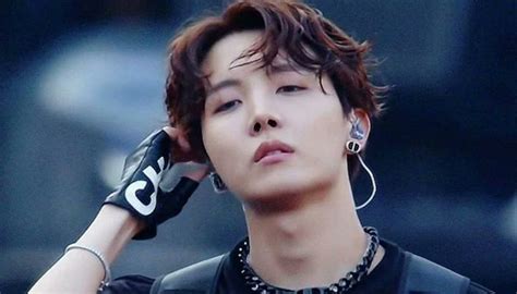 Pannkpop On Twitter Who Is The Male Idol Who Dances Well Knetz