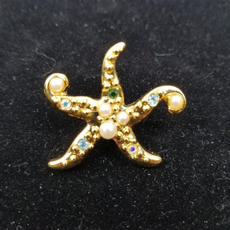 Vintage Avon Gold Tone Faux Pearl Rhinestone Star F Gem
