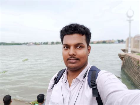 অবাধ যত্নে সামলে চলা ফুরিয়ে যাওয়ায় ভয়।। ভাবলি কেন দুঃখ পাবো দুঃখ