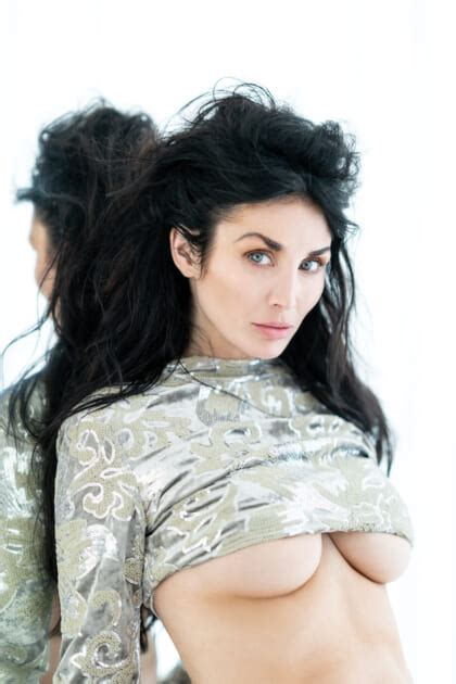 Brooklin Bowdler Is The 2022 Maxim Cover Girl Competition Winner Maxim