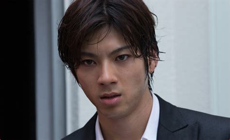 映画『闇金ドッグス』公式サイト Cast 安藤忠臣役・山田裕貴