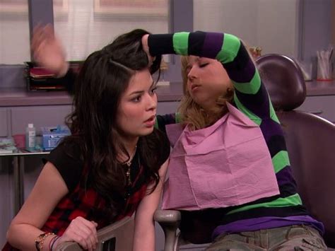 Icarly Sam And Carly Kissing