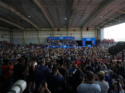 Trump Is Falsely Claiming That Kamala Harris Rally Crowd Is Ai