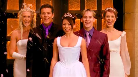 Lisa Scott Lee Donates £2000 To Help Save London Church Where Steps