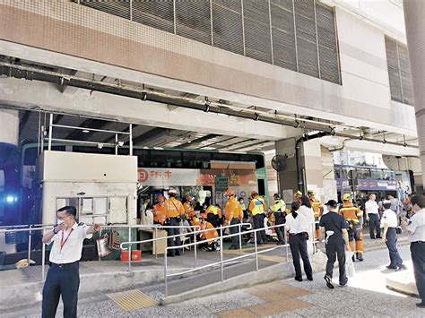 雙層巴追尾撼單層巴16傷 乘客：一開車3秒就撞 香港文匯報