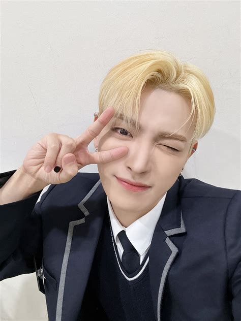 230105 Ateez Twitter Update Hongjoong Kpopping