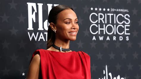 Celebridades en los Critics Choice Awards 2025 quiénes desfilan por