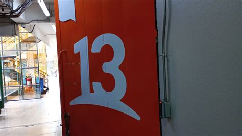 Con La Cobertura Especial De “teletrece” Y “mundos Opuestos” Canal 13