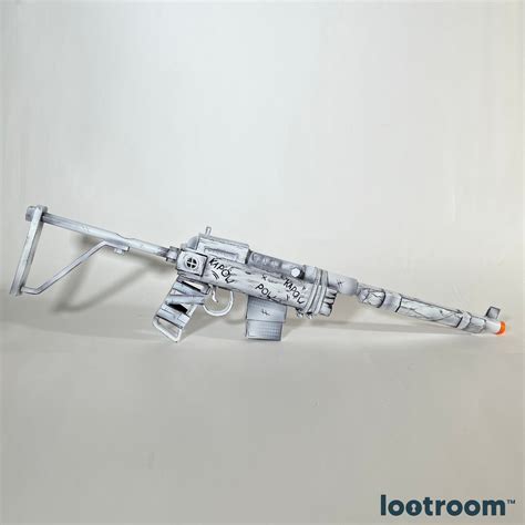 Rust Life Size Semi Automatic Rifle Sar Comic Skin 1 1 Gun Prop