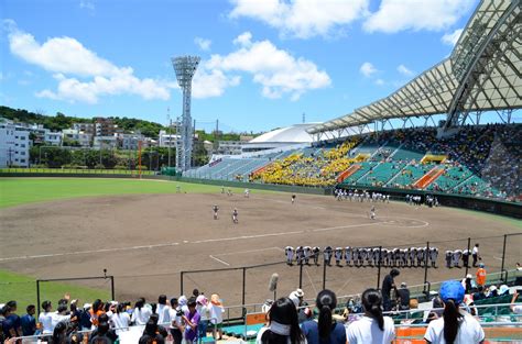 「夏甲子園」沖縄県予選準決勝 フォトアルバム 学校法人 興南学園｜夢への一歩は、興南から