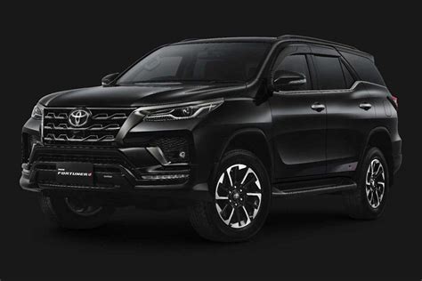 В далекой стране Toyota Fortuner обзавелся версией GR Sport
