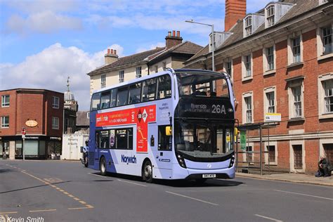 First Eastern Counties E400 Mmc 34421 Sn17mto Norwich Flickr