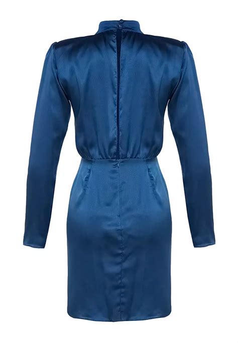 Jual Trendyol Stand Up Collar Satin Dress Original 2024 Zalora