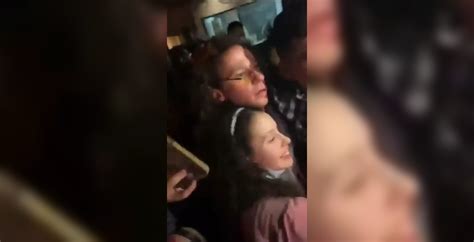 No sé si podré dormir Luisito Comunica habló sobre el macabro duende que parpadeó en su video