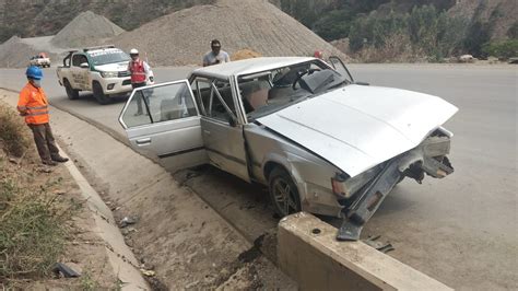 Dos adultos y un bebé resultaron heridos tras despiste de automóvil