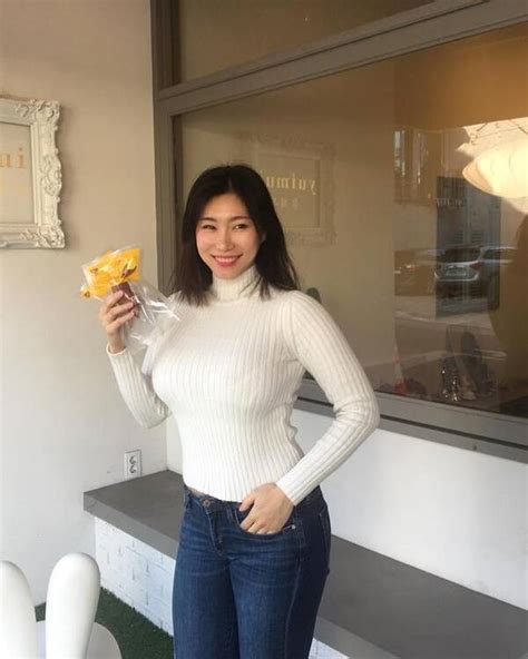 美女 熟女坚持健身，外表如同少女，男友还是小鲜肉凤凰网