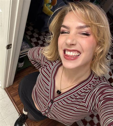 Courtney Miller On Instagram 🪞🪞🪞 Smosh Courtney Miller Courtney