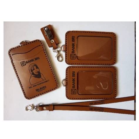 Jual NAME TAG KULIT ID CARD HOLDER KULIT GANTUNGAN ID CARD NAME TAG Indonesia Shopee Indonesia