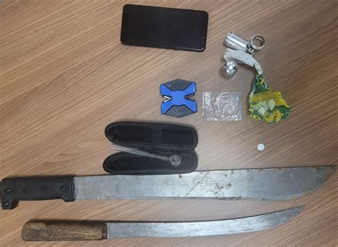 Large Knives And Drugs Seized During Quinte West Ont Mischief