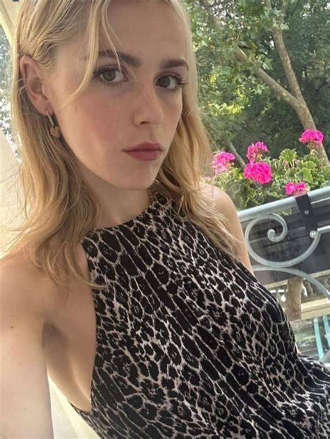 Kiernan Shipka Rkiernanshipkaleggyass