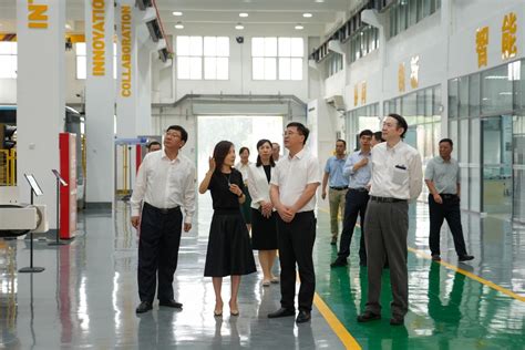 教育部学位管理与研究生教育司吴刚司长来校调研 河南工业大学
