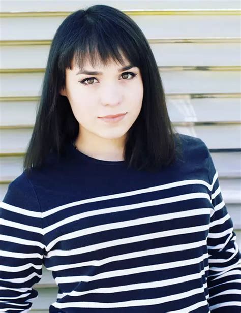 22 Envious Blunt Bangs Hairstyles To Try In 2025 Fimaan