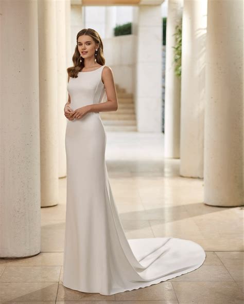 Vaini abito da sposa Rosa Clarà Collezione 2023