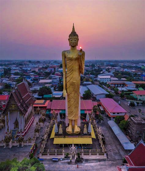 หลวงพ่อใหญ่ จ ร้อยเอ็ด ที่ Unseen Tour Thailand Facebook