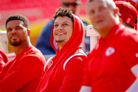 Patrick Mahomes Wears The Same Underwear Every Game Day Us Weekly