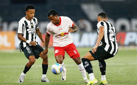 São Paulo e Bragantino se enfrentam hoje no Morumbis Gazeta