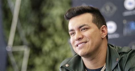 Yeison Jiménez Reveló Que Estaba En Casa Por Cárcel Cuando Se Graduó