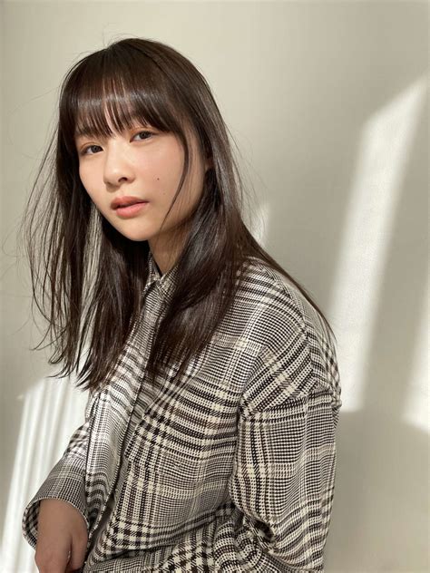 動きのあるレイヤーカット ｜ ヘアカタログ ｜ Violet バイオレット 青山・表参道・銀座・横浜・名古屋栄の美容室