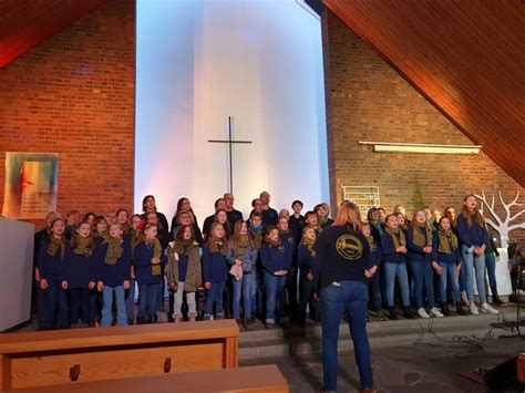 Kinder Jugend Und Erwachsenenchors Lohmar Chorkonzert Endet Mit